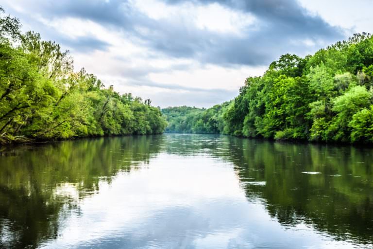 Where to Go Kayaking in North Georgia | Lake Rabun Hotel