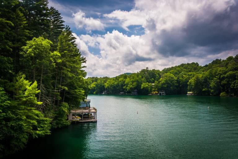 Where to Go Kayaking in North Georgia | Lake Rabun Hotel